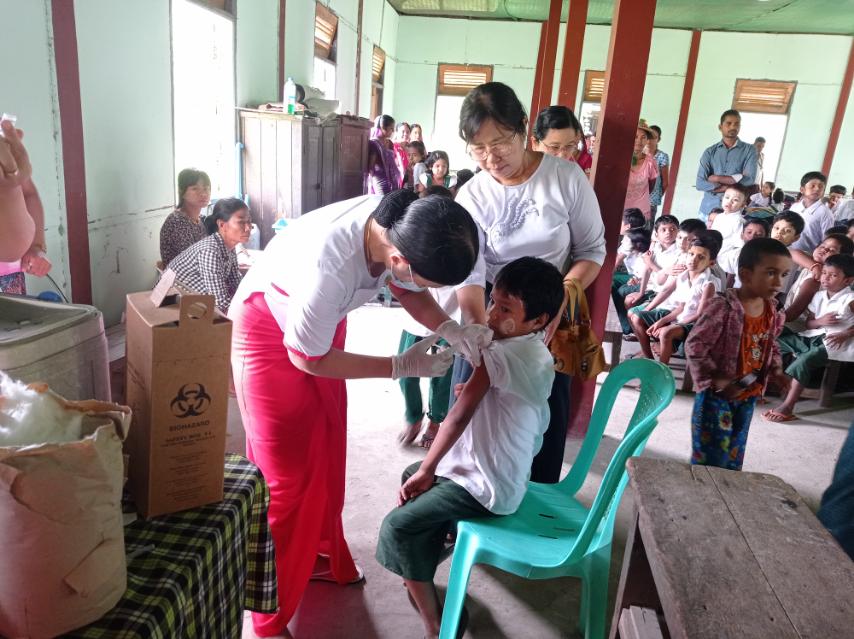 ကျောက်တံခါးမြို့နယ်၌ အသက် ၅ နှစ်မှ ၁၂ နှစ်အတွင်းရှိ ကျောင်းသား ကျောင