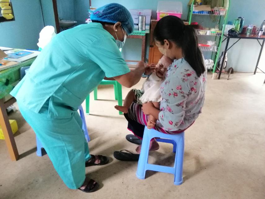နောင်ချိုမြို့နယ်တွင် အသက်၂လမှ ၁နှစ်ခွဲအောက်ကလေးများအား ပုံမှန်ကာကွယ