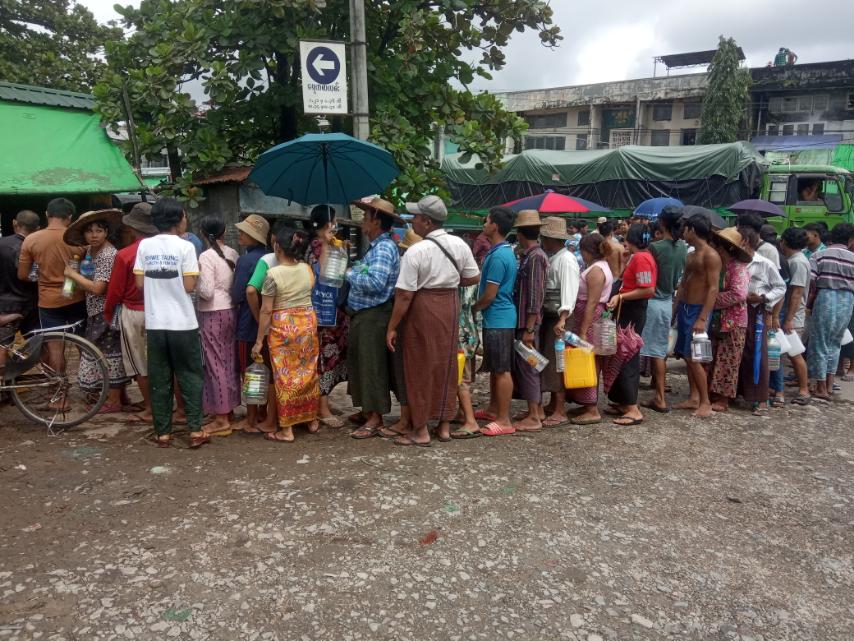 မရမ်းကုန်းမြို့နယ်၌ ပြည်သူများအတွက် စားအုန်းဆီများအား သက်သာ သော စျေးန