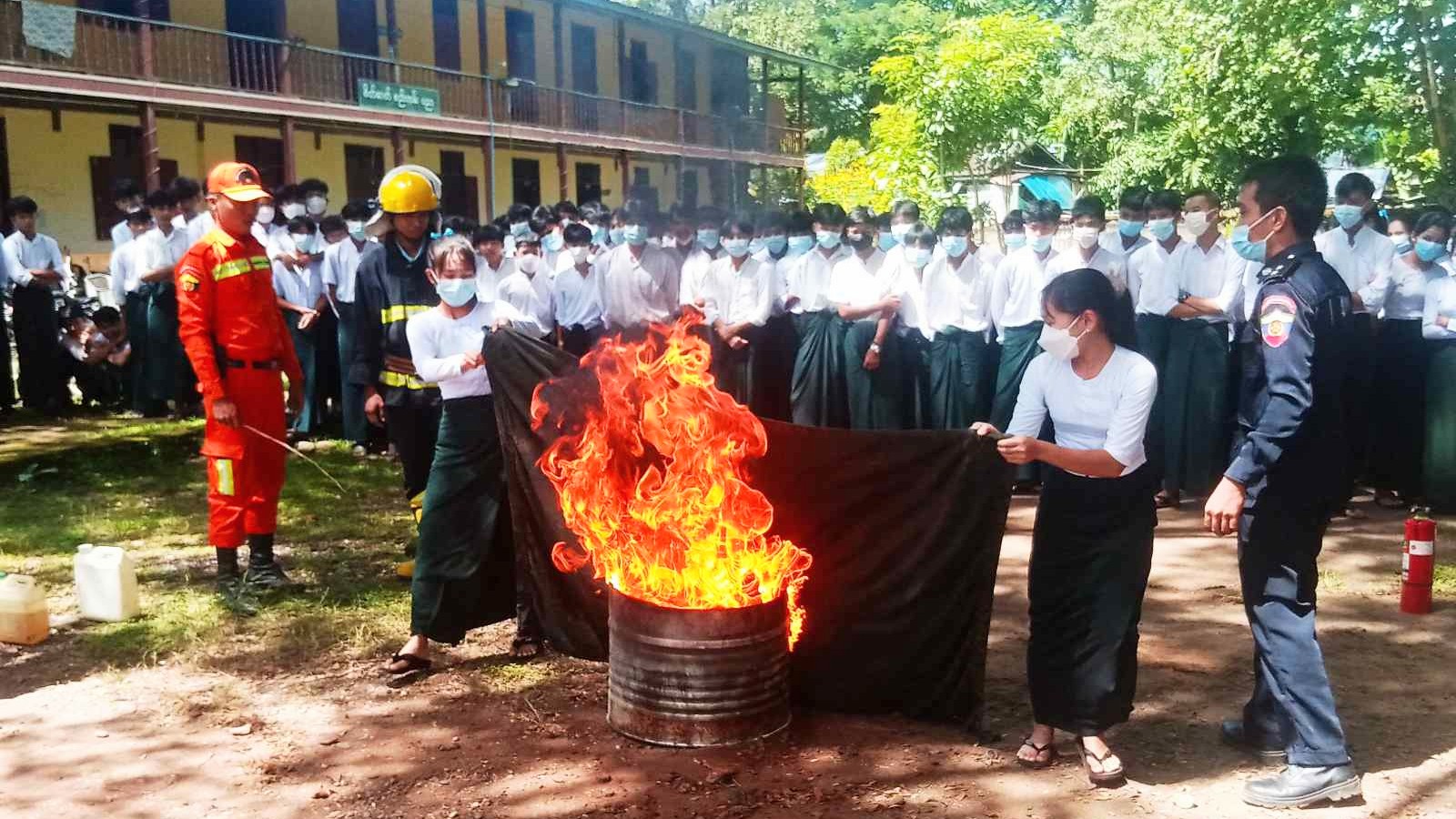 မုဒုံမြို့၌ မီးဘေးအန္တရာယ်ကြိုတင်ကာကွယ်ရေး အသိပညာပေး ဟောပြောခြင်းနှင့