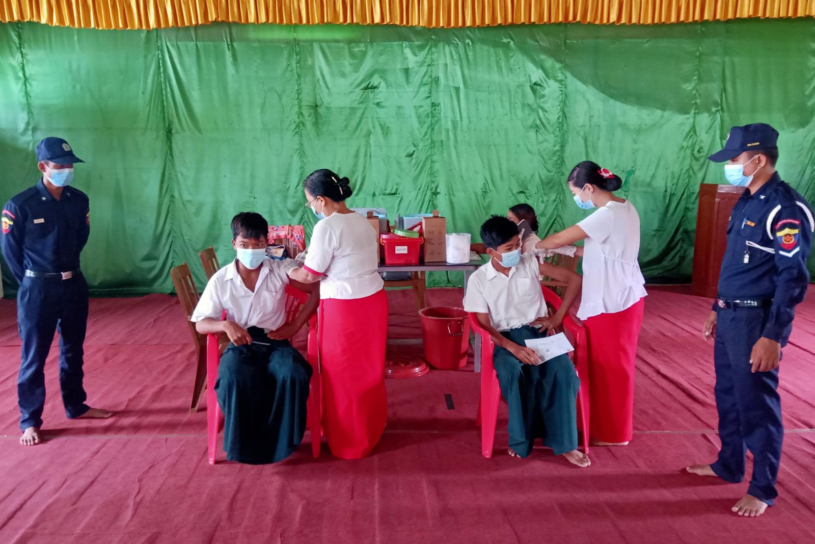 ကံမမြို့နယ် အခြေခံပညာကျောင်းများ၌ အသက် ၁၂ နှစ်မှ ၁၈ နှစ်အတွင်း ကျောင