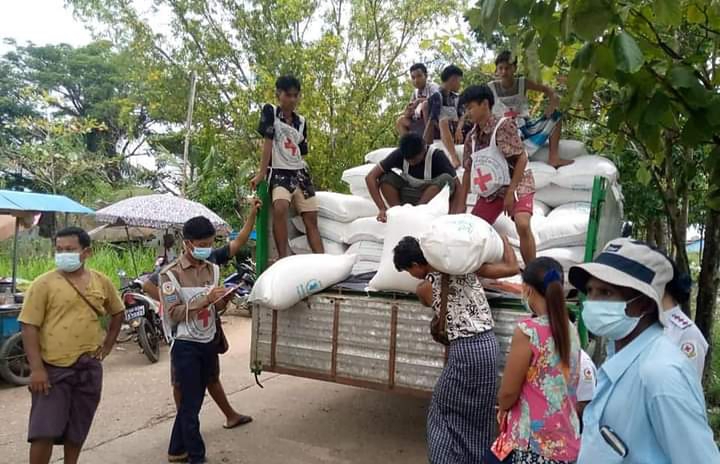 ဒဂုံမြို့သစ် ဆိပ်ကမ်း မြို့နယ်တွင် ဆင်းရဲနွမ်းပါး ပြည်သူများအား ဆန