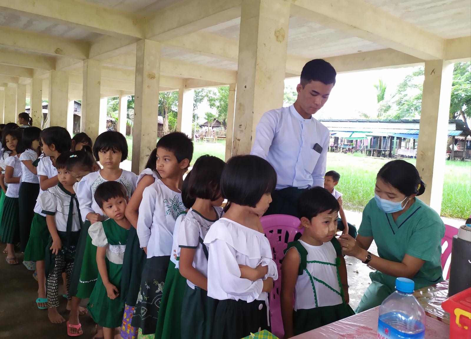 အမာမြို့၊ အရှေ့ဖျားကျေးရွာ အခြေခံပညာအထက်တန်းကျောင်း၌ ကိုဗစ် ၁၉ ရောဂ