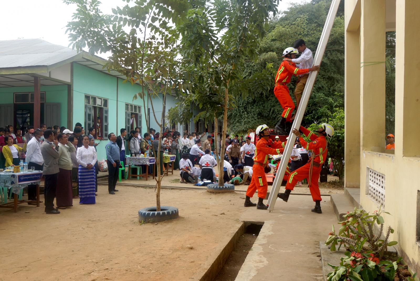 မိုင်းဆတ်မြို့၌ ငလျင်ဇာတ်တိုက်လေ့ကျင့်ခန်း လက်တွေ့သရုပ်ပြသခြင်းဆောင်ရွက