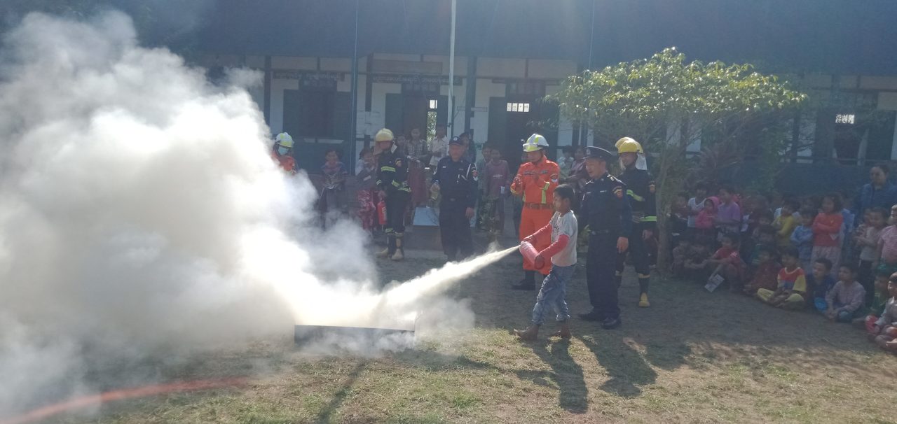 မိုးမိတ်မြို့နယ် တောင်ကိုင်းကျေးရွာ မူလတန်းကျောင်း၌ မီးဘေးလုံခြုံရေးအသိပညာပေးဟောပြော