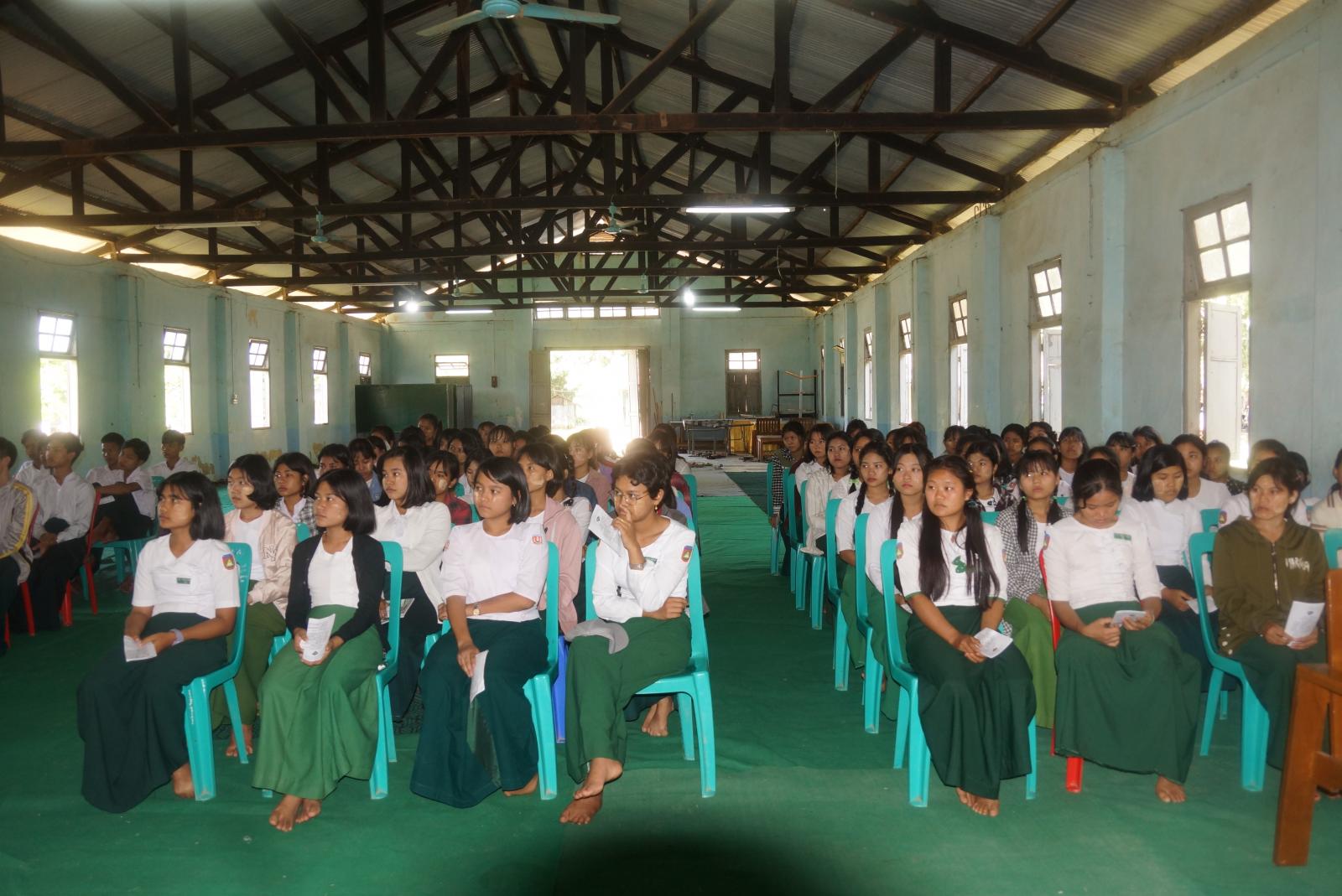 အမ်းမြို့နယ်၌ ယာဉ်စည်းကမ်း၊ လမ်းစည်းကမ်းနှင့်အညီ လိုက်နာမောင်းနှင်သ