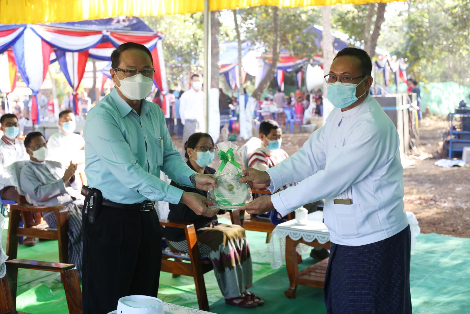 ၇၆ နှစ်မြောက် ပြည်ထောင်စုနေ့ကိုကြိုဆိုဂုဏ်ပြုသောအားဖြင့် သာယာကုန်း ရေက