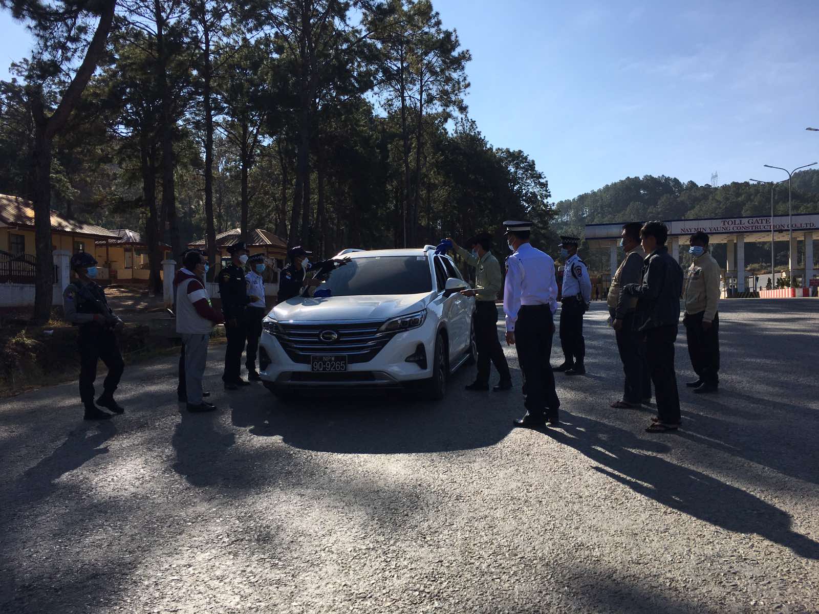 လွိုင်လင်မြို့တွင် ၇၅ နှစ်မြောက် စိန်ရတုလွတ်လပ်ရေးနေ့အထိမ်းအမှတ် စတေကာကပ်ခြင်း Campaign ဆောင