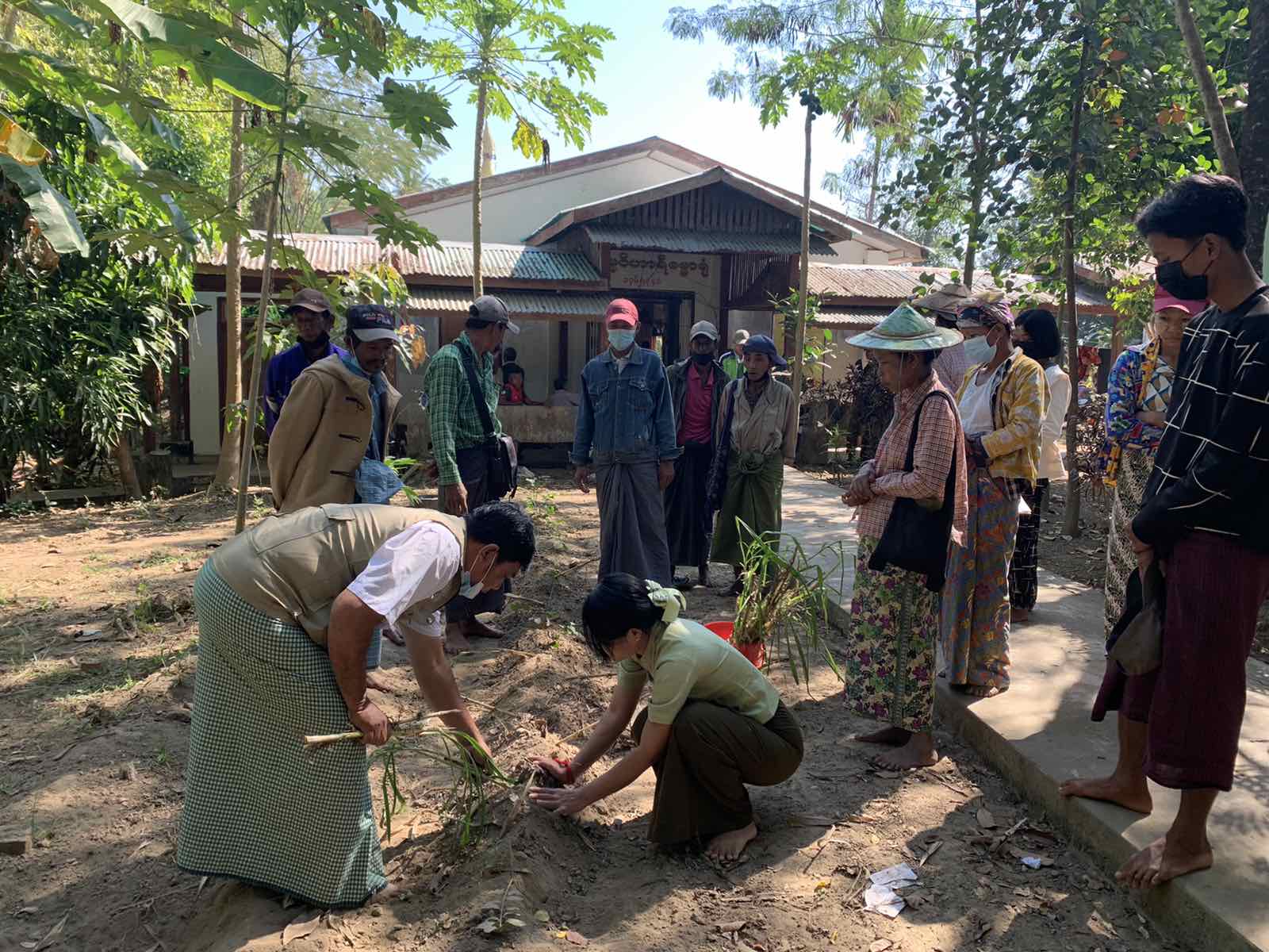 လက်ပံတန်း၌ စိုက်ပျိုးရေး၊ မွေးမြူရေးနှင့် ကုန်ထုတ်လုပ်မှုဖွံ့ဖ