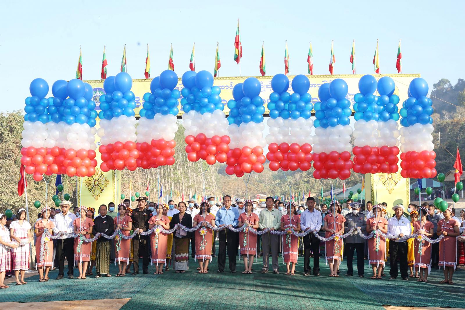 ၇၆ နှစ်မြောက်ပြည်ထောင်စုနေ့ကိုကြိုဆိုဂုဏ်ပြုသောအားဖြင့် သိမ်တော်ကြီး