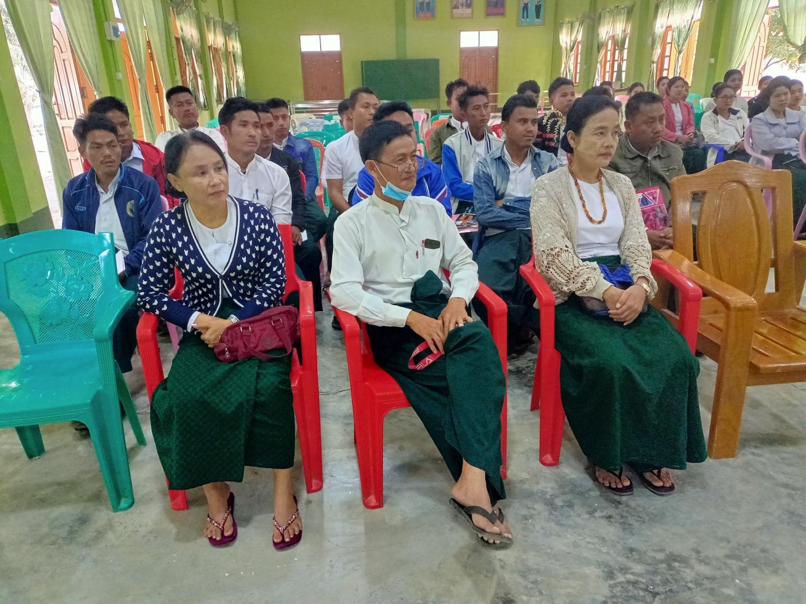 မြေပုံမြို့နယ်၌ အခြေခံပညာဦးစီးဌာနမှ လက်ထောက်မူလတန်းပြ ဆရာ ဆရာမများခန့်ထားရေး ရက်တိုမွမ်းမံသင်တန