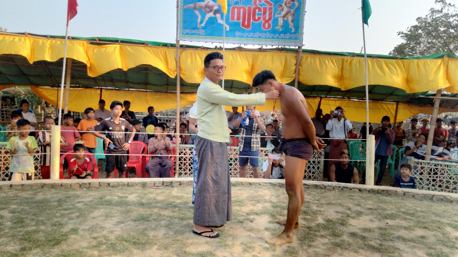 ရသေ့တောင်မြို့၌ ၇၆ နှစ်မြောက် ပြည်ထောင်စုနေ့အထိမ်းအမှတ် ရခိုင်ရိုးရာက