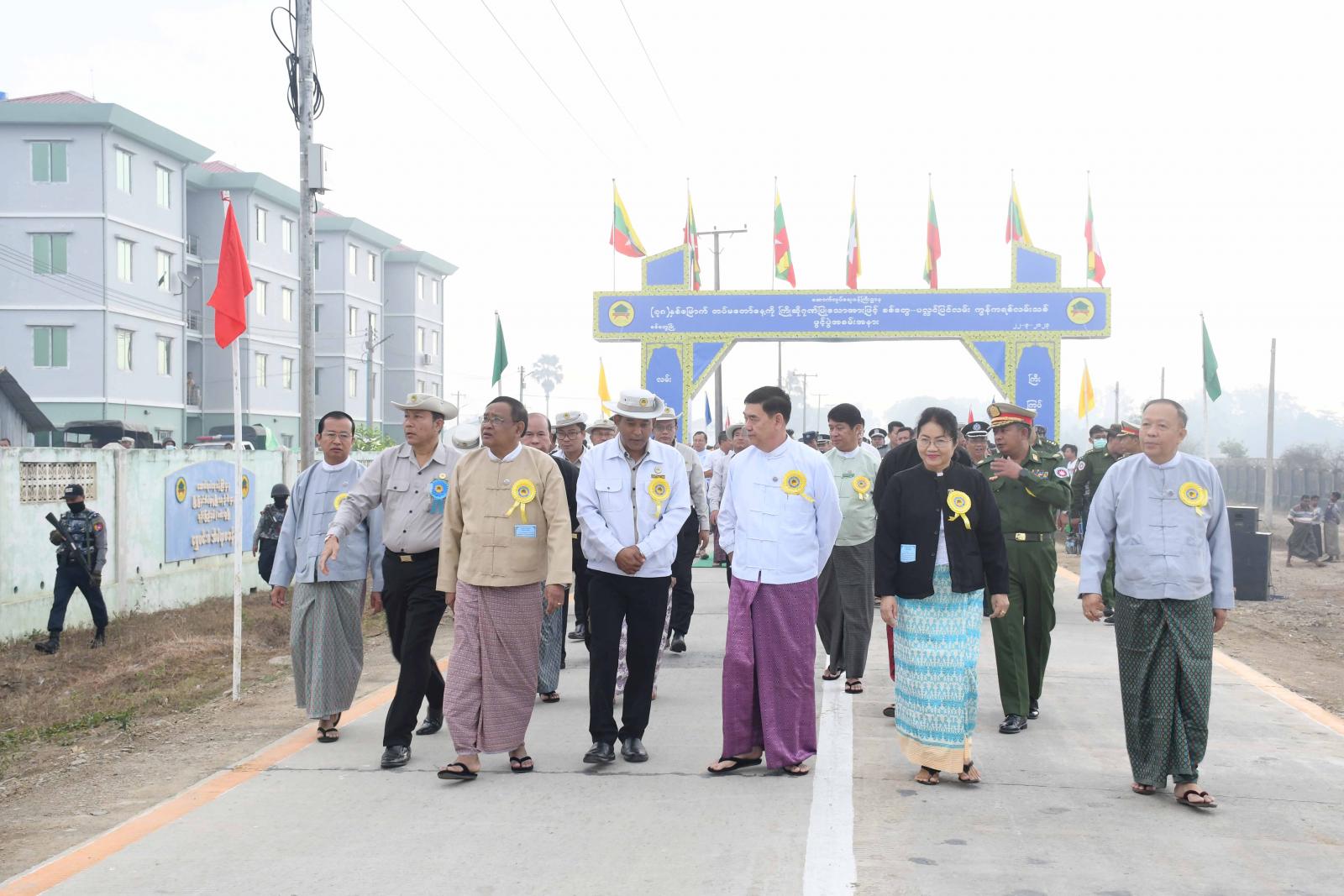 ရခိုင်ပြည်နယ်ဝန်ကြီးချုပ် ဦးထိန်လင်း ၇၈ နှစ်မြောက် တပ်မတော်နေ့ကို ကြိုဆိုဂုဏ်ပြုသောအားဖြင့် စစ