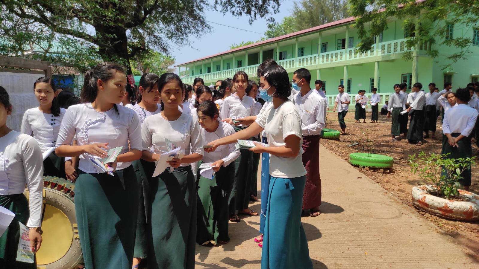 သာပေါင်းမြို့နယ်တွင် ၇၈ နှစ်မြောက် တပ်မတော်နေ့ အထိမ်းအမှတ် သတင်းစကားလက