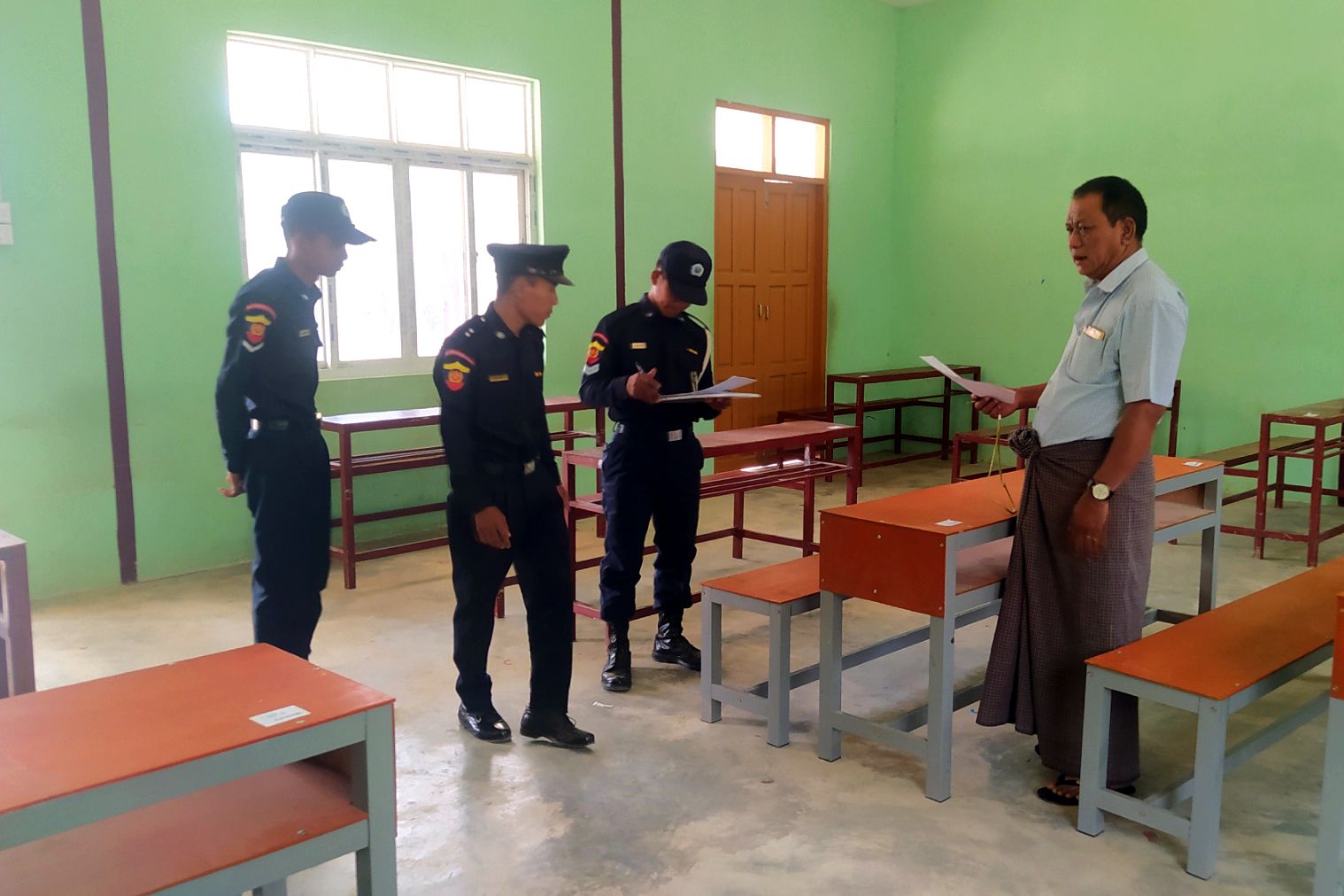 မလှိုင်မြို့နယ် မီးသတ်ဦးစီးဌာနမှ စာစစ်ဌာန ၄ ခုတွင် မီးဘေးလုံခြုံရေးစစ