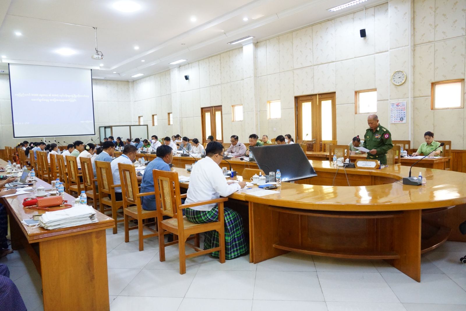 နေပြည်တော်ကောင်စီ အဖွဲ့ဝင် ဗိုလ်မှူးကြီးမင်းနောင် နေပြည်တော် အသေးစား