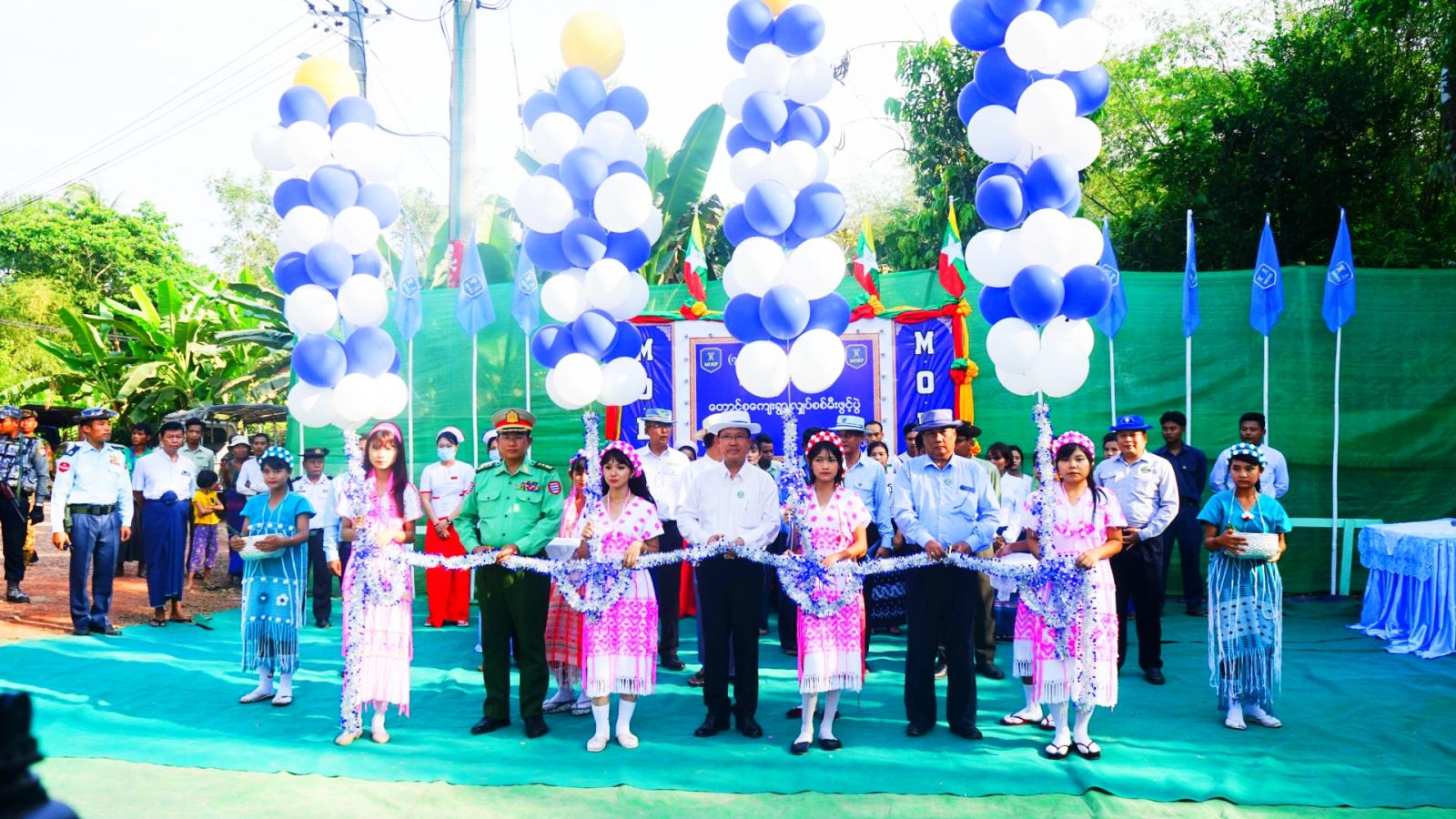 ၇၈ နှစ်မြောက် တပ်မြောက်တပ်မတော်နေ့ကို ကြိုဆိုဂုဏ်ပြုသောအားဖြင့် တောင