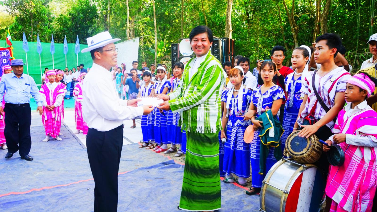 ၇၈ နှစ်မြောက် တပ်မြောက်တပ်မတော်နေ့ကို ကြိုဆိုဂုဏ်ပြုသောအားဖြင့် တောင
