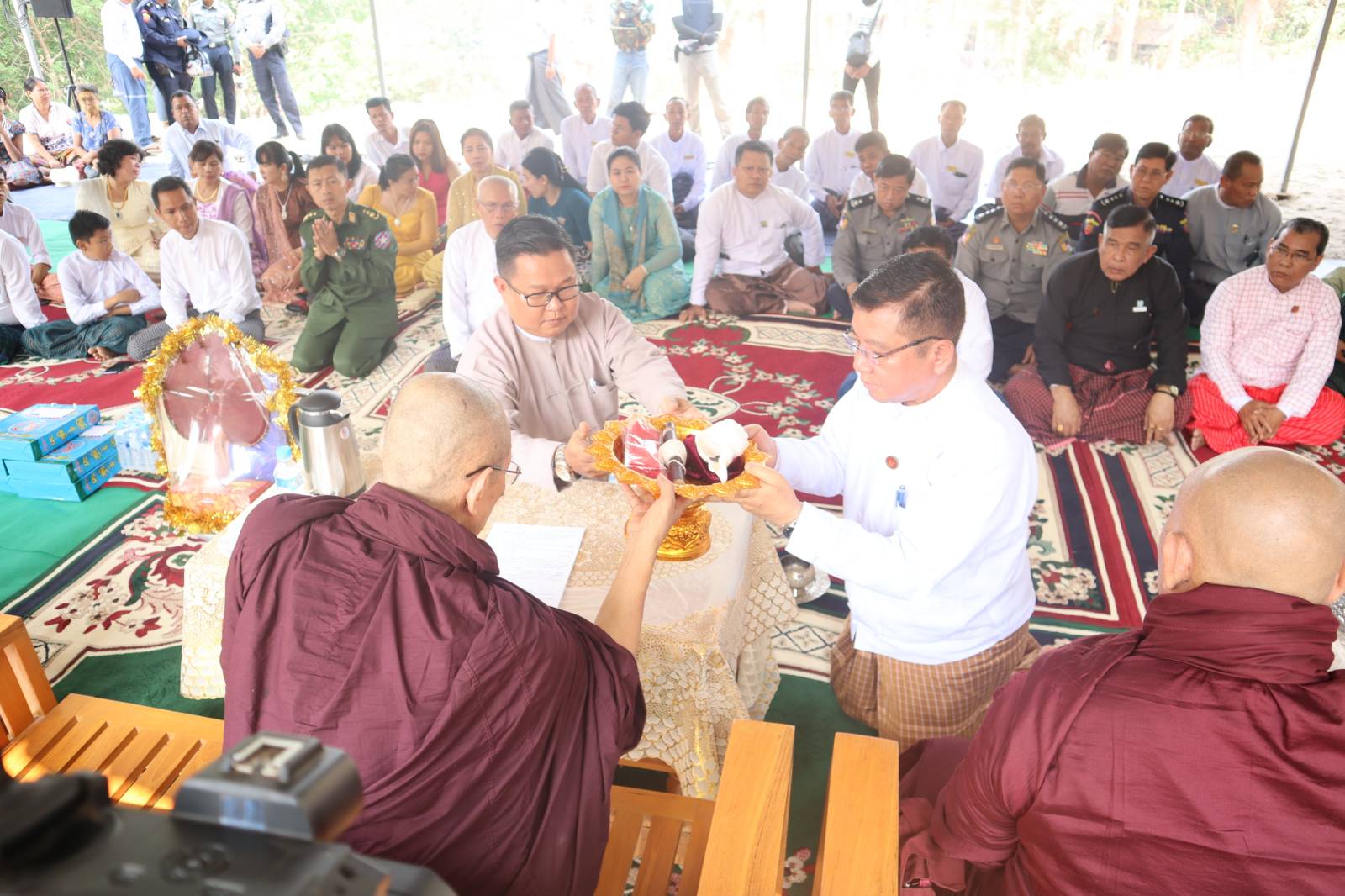 မွန်ပြည်နယ်ဝန်ကြီးချုပ် ဦးအောင်ကြည်သိန်း သမိုင်းဝင်လေးကျွန်းသစ္စာနဂ