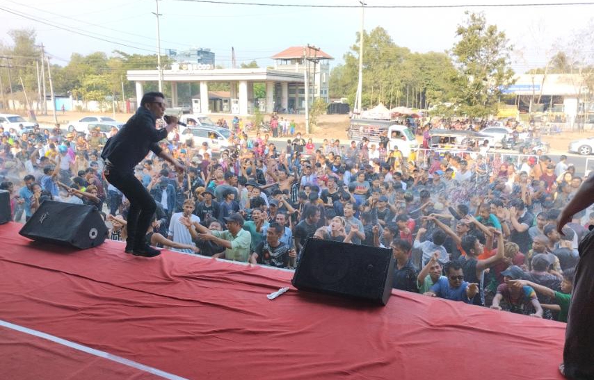 မင်္ဂလာဒုံမြို့နယ်တွင် မြန်မာ့ရိုးရာယဉ်ကျေးမှု မဟာသင်္ကြန်ပွဲတော် အကြတ်နေ့ ရွှေဝါဖူးမဏ္ဍပ်၌ပြည