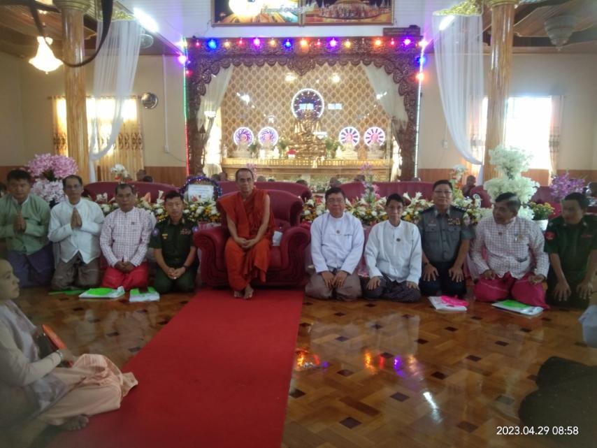 သံဖြူဇရပ်မြို့နယ်၌ မွန်ပြည်နယ် ဝန်ကြီးချုပ် ဦးအောင်ကြည်သိန်းနှင့် အဖ