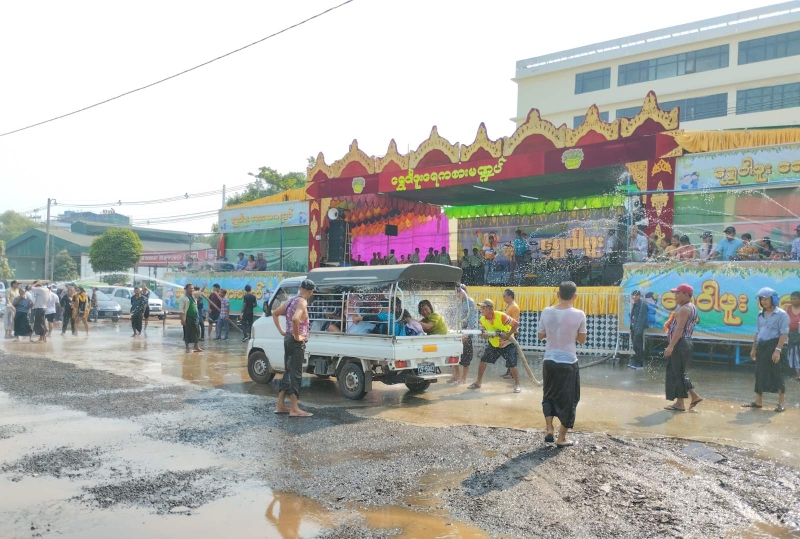 မင်္ဂလာဒုံမြို့နယ်တွင် မြန်မာ့ရိုးရာယဉ်ကျေးမှု မဟာသင်္ကြန်မဏ္ဍပ်ဖွင့်ပွဲအခမ်းအနားကျင်းပ