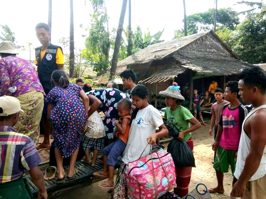 ဂွမြို့နယ်အတွင်းရှိ ပြည်သူများ အား မုန်တိုင်းဘေးခိုလှုံရာ နေရာများ သို့