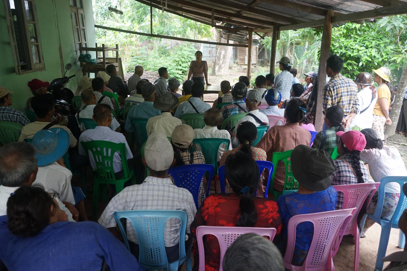 နတ်တလင်းမြို့နယ် မြန်မာ့လယ်ယာဖွံ့ဖြိုးရေးဘဏ်မှ တောင်သူများအား မိုးရာသီစိုက်ပျိုးစရိတ်ချေးငွေများ