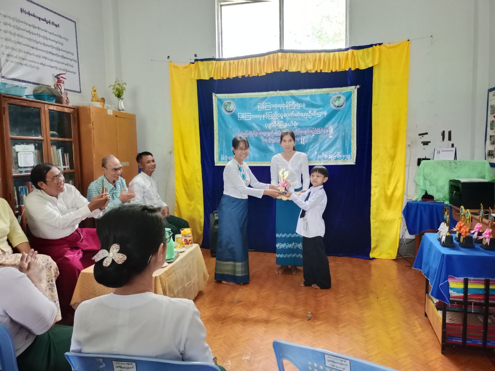 ပုဗ္ဗသီရိမြို့နယ်၊ ပြည်သူ့စာကြည့် တိုက်၌ ပန်းချီပြိုင်ပွဲ၊ ပုံပြောပြိုင