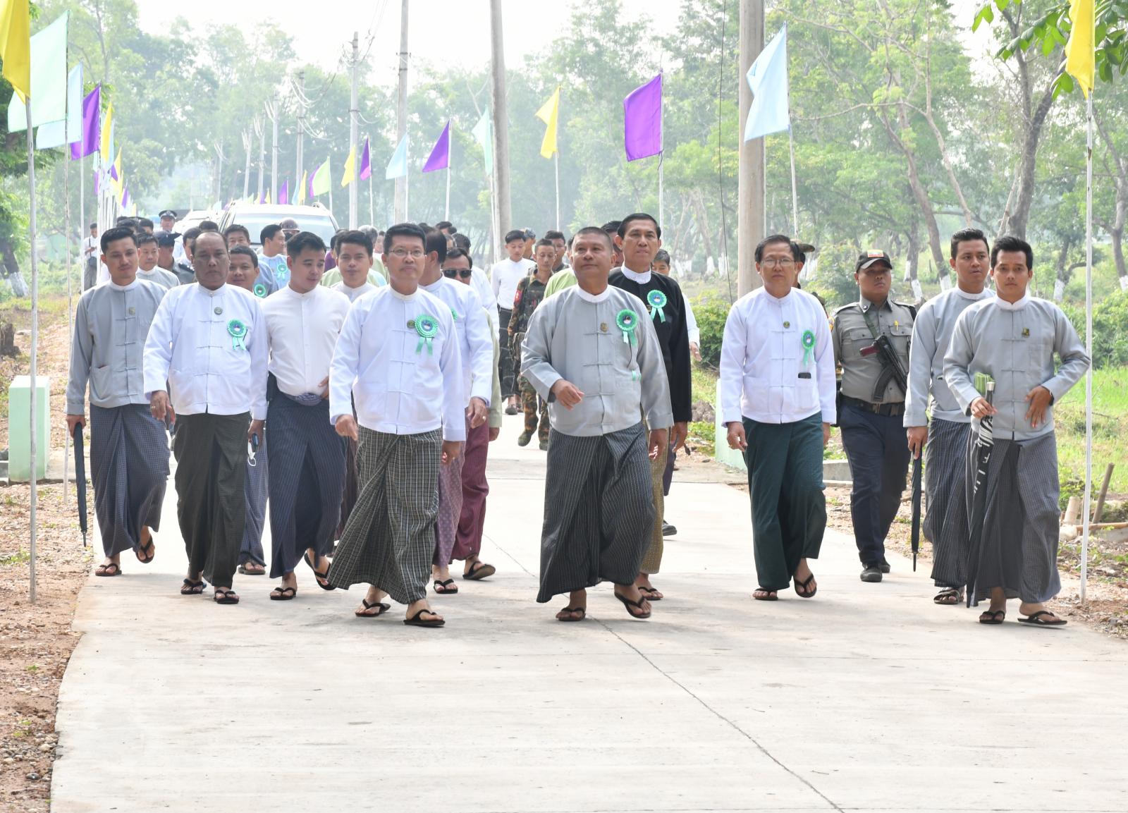 ဧရာဝတီတိုင်းဒေသကြီးအစိုးရအဖွဲ့ဝန်ကြီးချုပ် ဦးတင်မောင်ဝင်း တိုင်းဒေသက