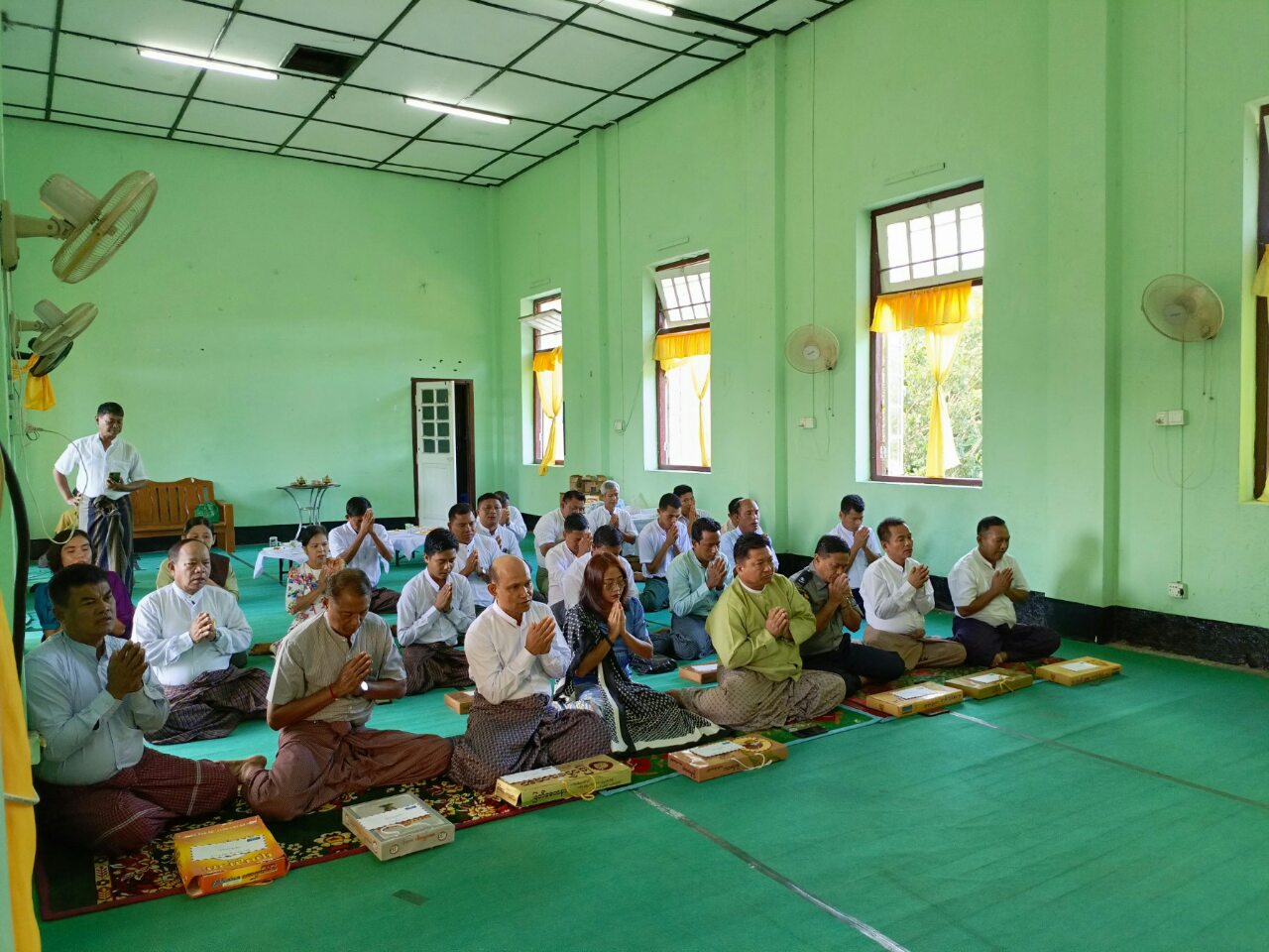 မင်းပြားမြို့နယ် အထွေထွေအုပ်ချုပ်ရေးဦးစီးဌာနမိသားစု ဝါဆိုသင်္ကန်း ဆက်ကပ