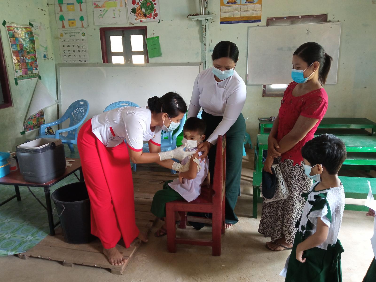ရွှေသောင်ယံမြို့၊ အ မ က ၁၁၂ ခရင်ချောင်းကျောင်းတွင် Kgအဆင့် ကလေးငယ်မ