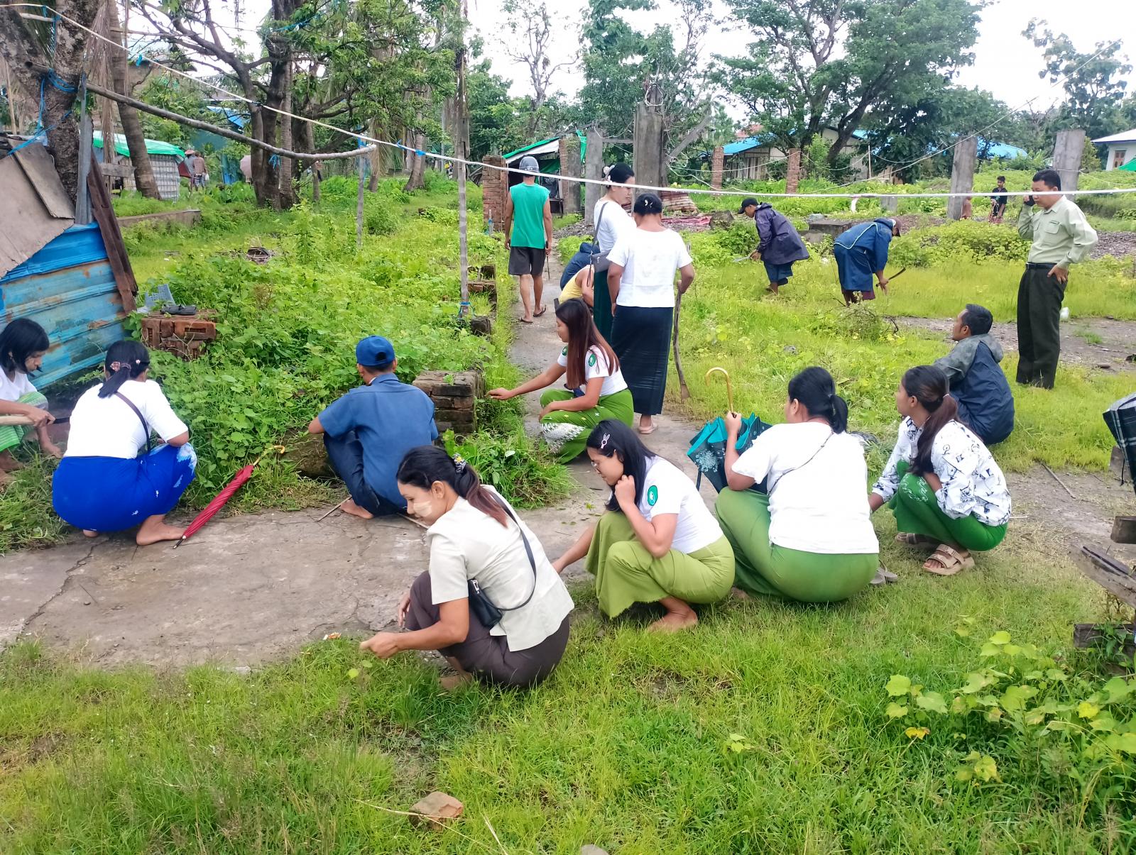 ပုဏ္ဏားကျွန်းမြို့ ဓမ္မမဏ္ဍိုင်ဘုန်းတော်ကြီးကျောင်းတိုက်၌ စုပေါင်းသန့်ရ