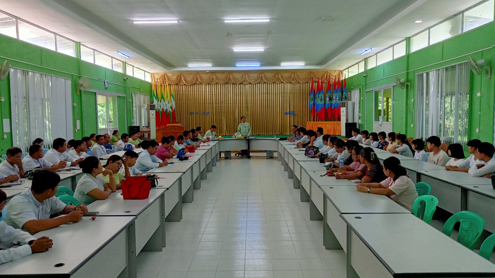 အမ်းမြို့၌ ၂၄ ကြိမ်မြောက် မြန်မာတိုင်းရင်းသားတို့၏ အဆို၊ အက၊ အရေး