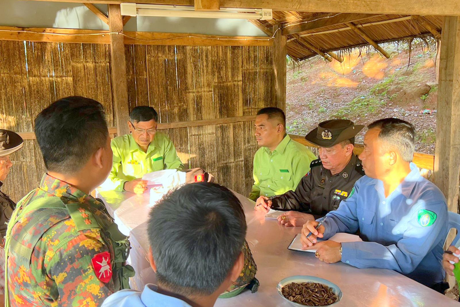 မိုင်းယောင်းမြို့နယ်၌ ဝက်နှင့်ဝက်ထွက်ပစ္စည်းများ နယ်မြေကျော် သယ်ဆောင်မ