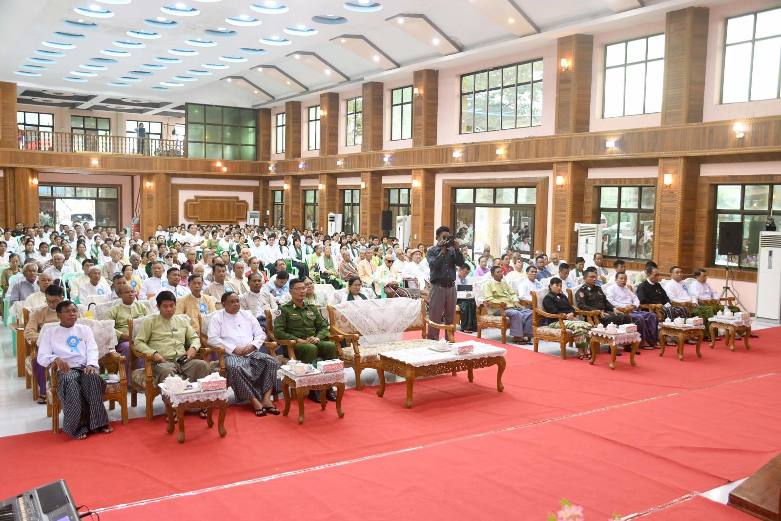 ရခိုင်ပြည်နယ်ဝန်ကြီးချုပ် ဦးထိန်လင်း စစ်တွေမြို့၌ကျင်းပသော ကမ္ဘာ့ဆရာများနေ့အခမ်းအနား တက်ရောက