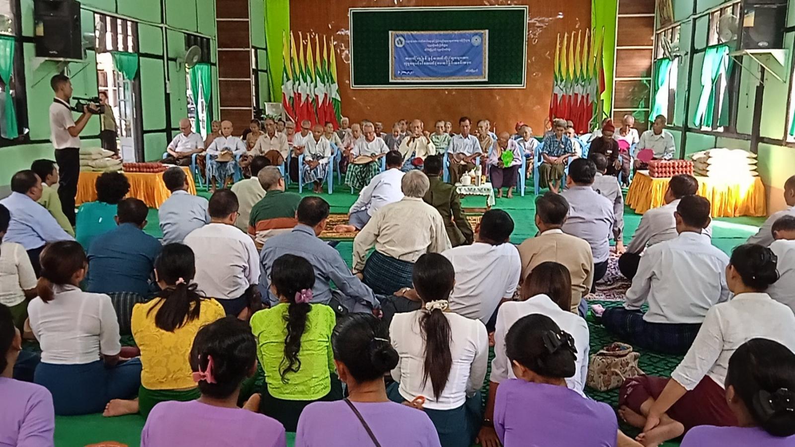 ဧရာဝတီတိုင်းဒေသကြီး ဝန်ကြီးချုပ် ဦးတင်မောင်ဝင်း အိမ်မဲမြို့နယ်တွင် အသက