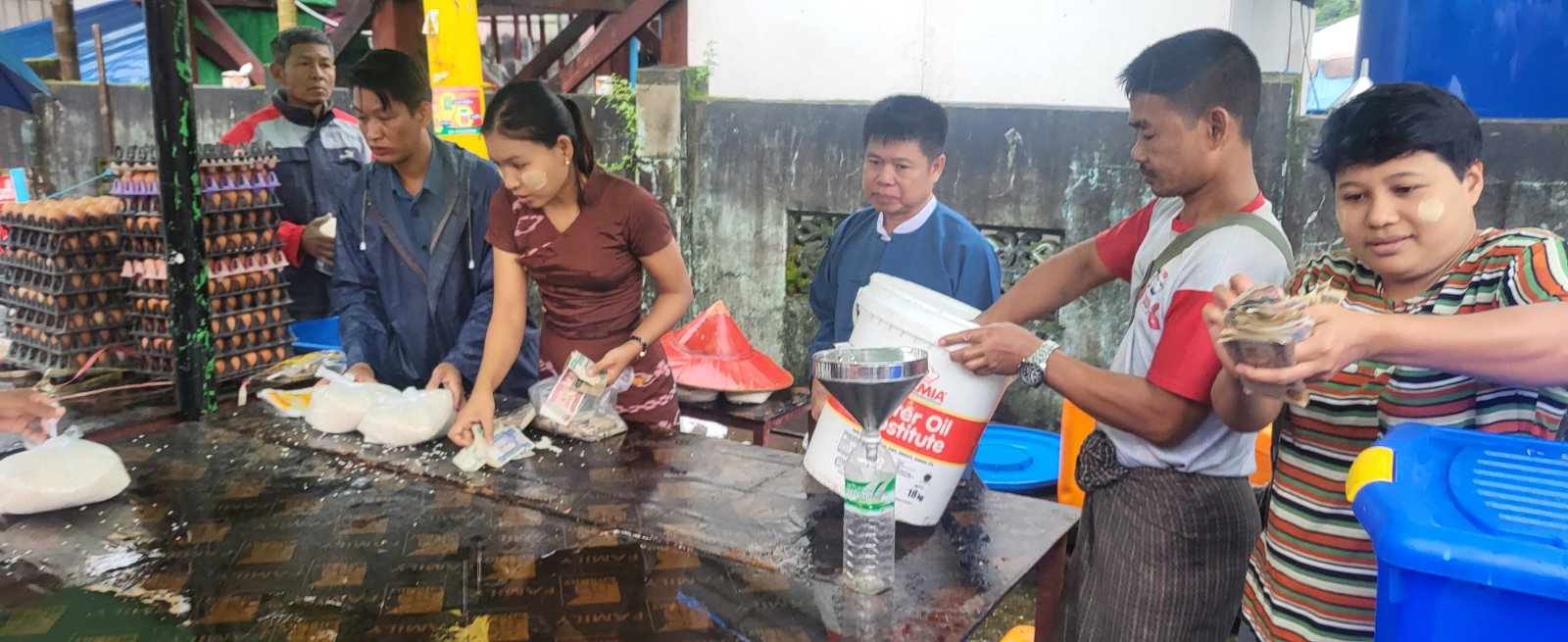 ပေါင်မြို့နယ်၌ ကုန်စျေးနှုန်းများတည်ငြိမ်ကျဆင်းစေရေး အခြေခံစားသောက်ကုန