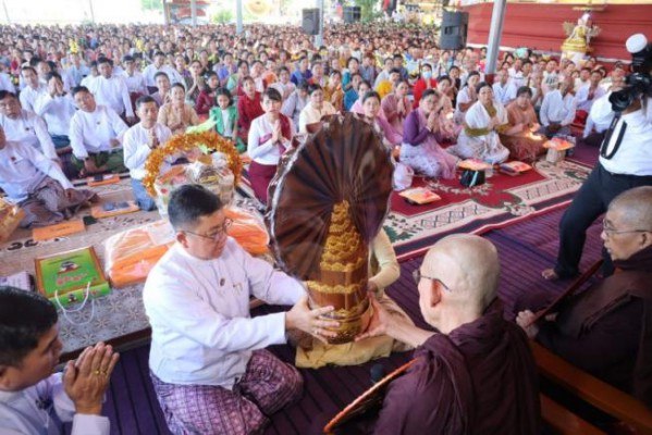 မွန်ပြည်နယ်ဝန်ကြီးချုပ် ဦးအောင်ကြည်သိန်း ချောင်းဆုံမြို့နယ်ရှိ ဆံတော်ရ
