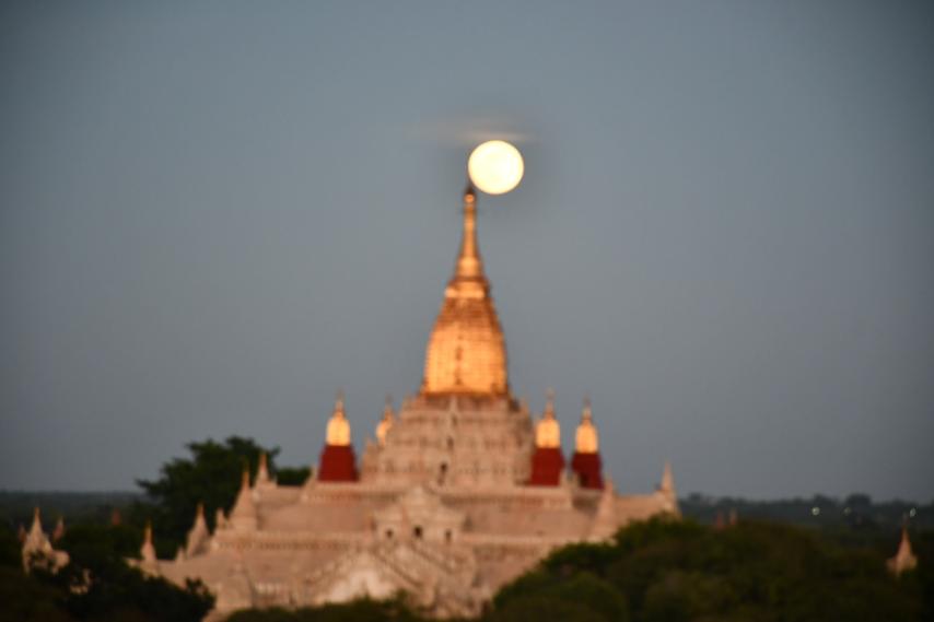 တန်ဆောင်မုန်းလပြည့်နေ့ ပုဂံ ညောင်ဦး ရှေးဟောင်းယဉ်ကျေးမှုဇုန်ရှိ ဘုရားမ