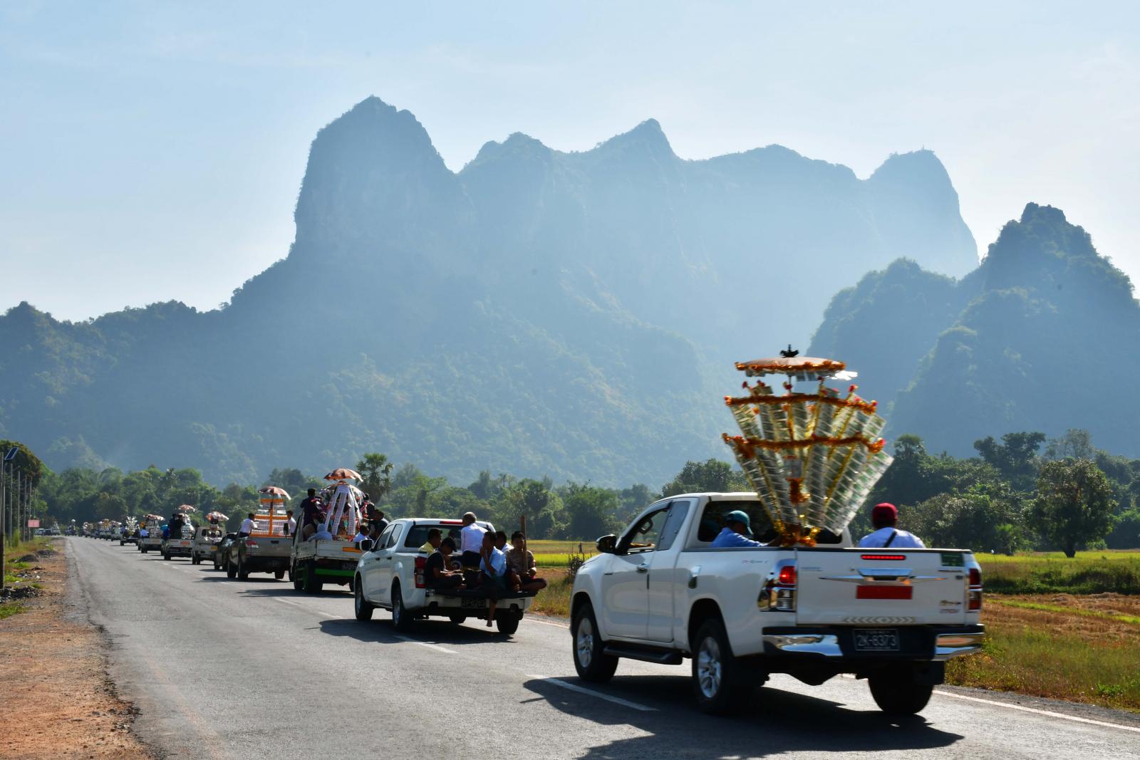 ကရင်ပြည်နယ်အစိုးရအဖွဲ့မှကြီးမှူးကျင်းပသော အကြိမ် ၂၀ မြောက် စုပေါင