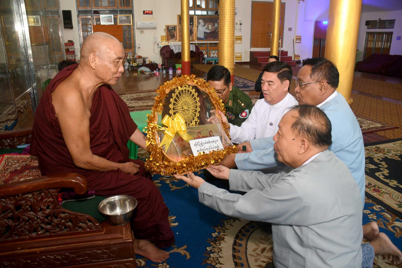 ရခိုင်ပြည်နယ်ဝန်ကြီးချုပ် ဦးထိန်လင်း စစ်တွေမြို့ပေါ်ရှိ ပြည်နယ်ဩဝါဒ