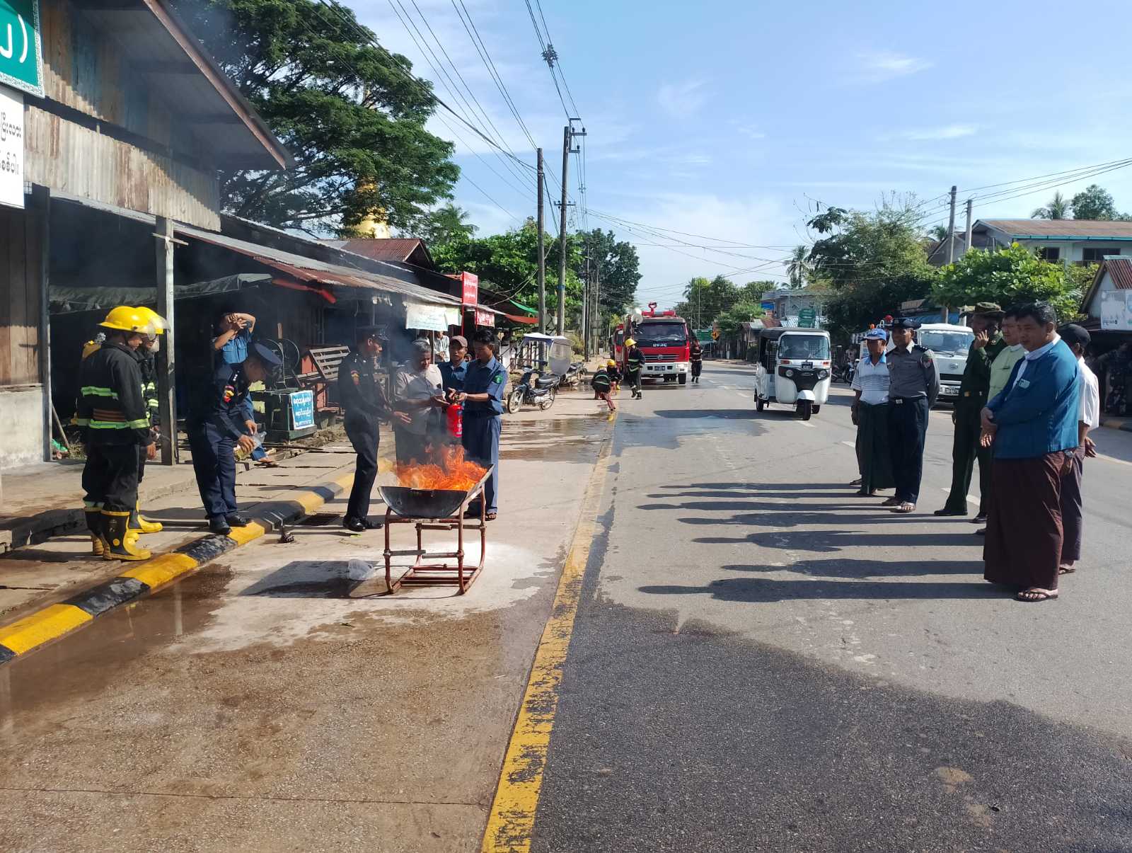 ချောင်းဆုံမြို့နယ်မြို့မ အမှတ် ၂ ဈေးတွင် မီးဘေးအန္တရာယ် ကြိုတင်ကာကွယ