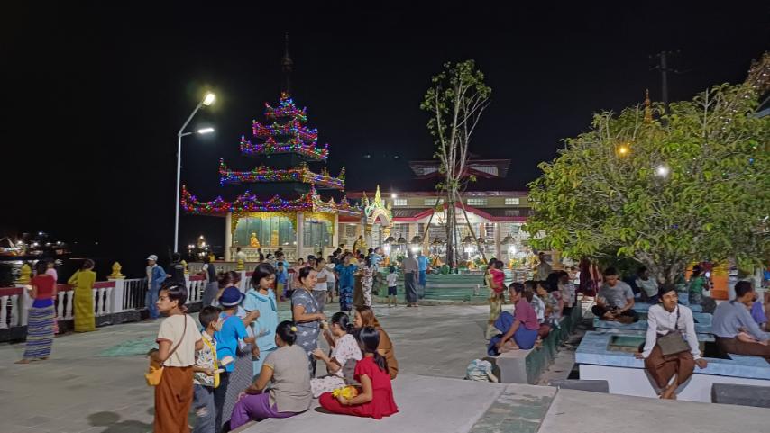 ဖျာပုံမြို့နယ်တွင် တန်ဆောင်မုန်းလပြည့်နေ့ည ဘုရား၊ စေတီပုထိုးများတွင