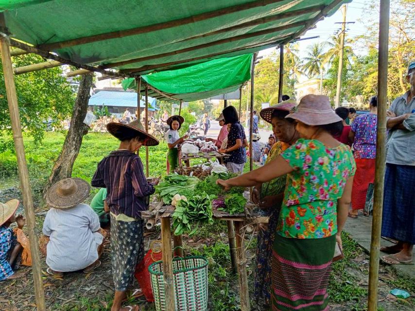 ရေကြည်မြို့နယ်တွင် အခြေခံစားသောက်ကုန်များကို စျေးလျော့ချ၍ အခွန်လွတ်စ