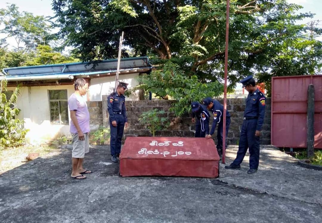 မြောက်ဦးမြို့၌ မီးဘေးအန္တရာယ်ကြိုတင်ကာကွယ်နိုင်ရေးအတွက် စက်သုံးဆီဆိုင်မ