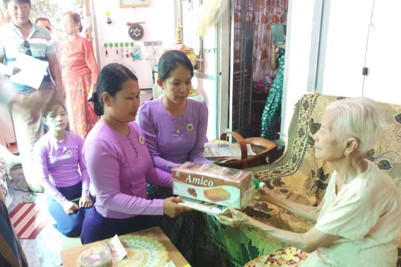 ပုဗ္ဗသီရိမြို့နယ်အတွင်းရှိ အသက် ၈၅ နှစ်အထက် သက်ကြီးဘိုးဘွား ၄၂၇ ဦးအား