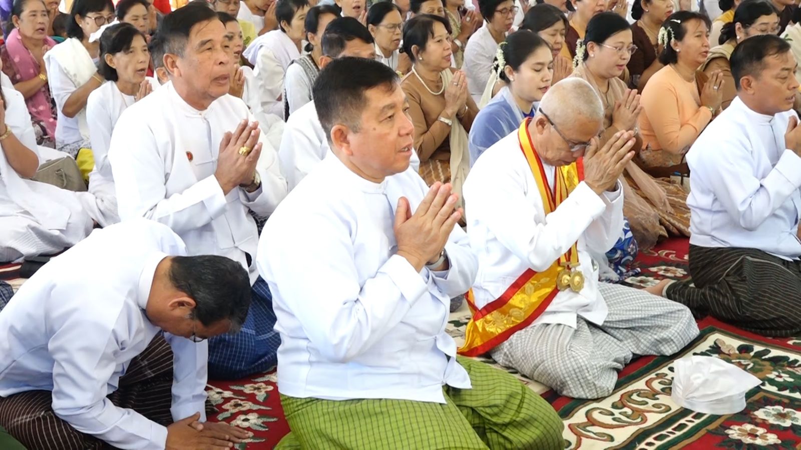 မွန်ပြည်နယ်ဝန်ကြီးချုပ် ဦးအောင်ကြည်သိန်း မော်လမြိုင်မြို့ လေးကျွန