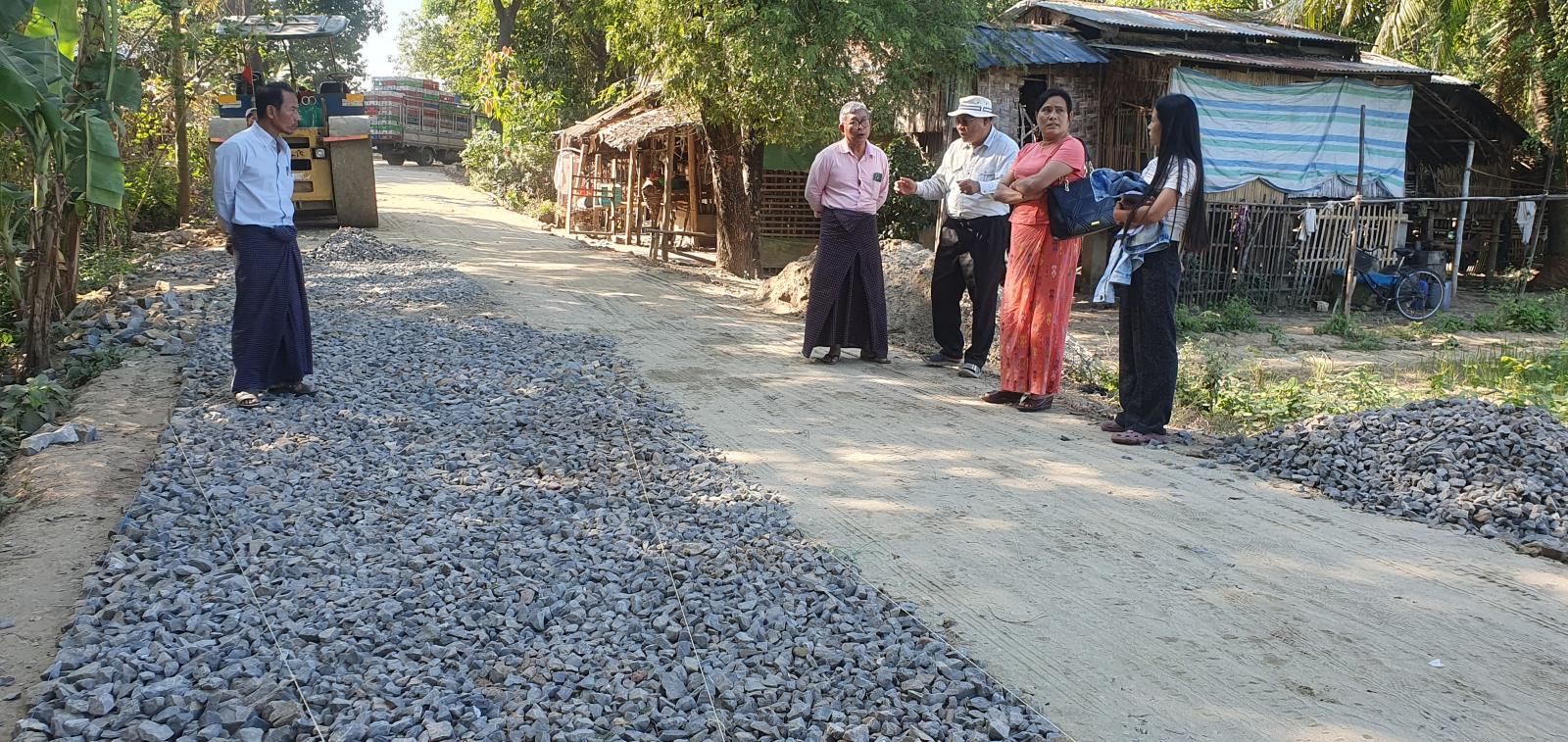 ညောင်တုန်းမြို့နယ်ရှိ ကျေးလက်လမ်းတံတားလုပ်ငန်းများ အကောင်အထည်ဖော်ဆောင်ရ