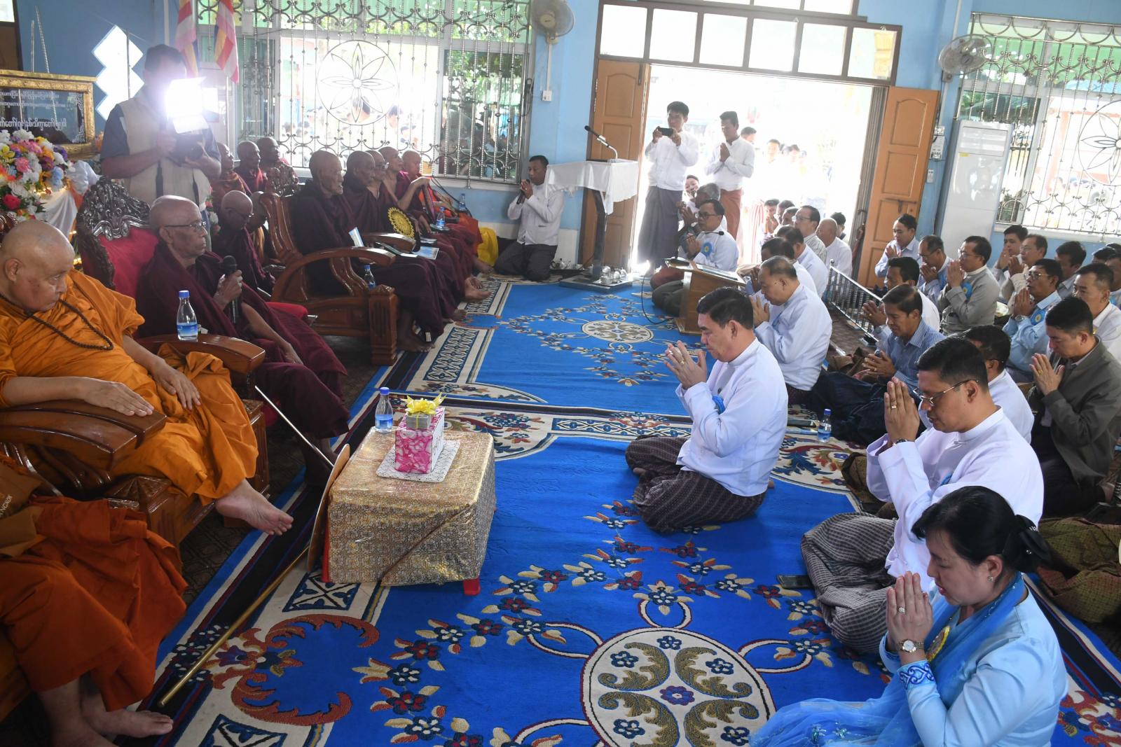 ရခိုင်ပြည်နယ်ဝန်ကြီးချုပ် ဦးထိန်လင်း စစ်တွေမြို့ ဓမ္မသုခကျောင်းတိုက်ကြီး၏ ဦးစီးပဓာန နာယကပြည်နယ